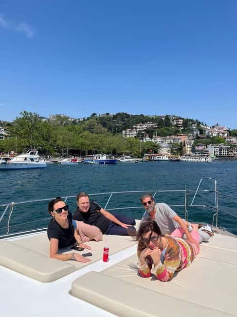 Private Bosphorus Yacht with Local Guide and Snacks - A Detailed Look at the Experience