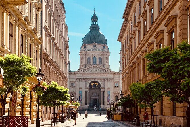 Private Budapest City tour with Classic Russian Jeep or G-Wagon! - FAQ