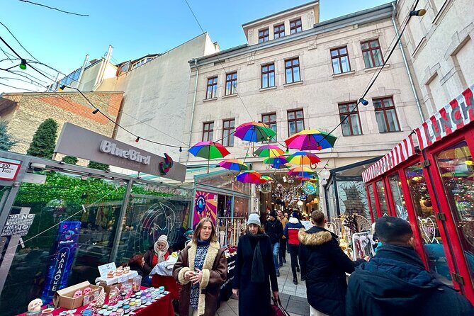 Private Budapest Street Art Tour with Local Expert - Authentic Experiences and Traveler Impressions