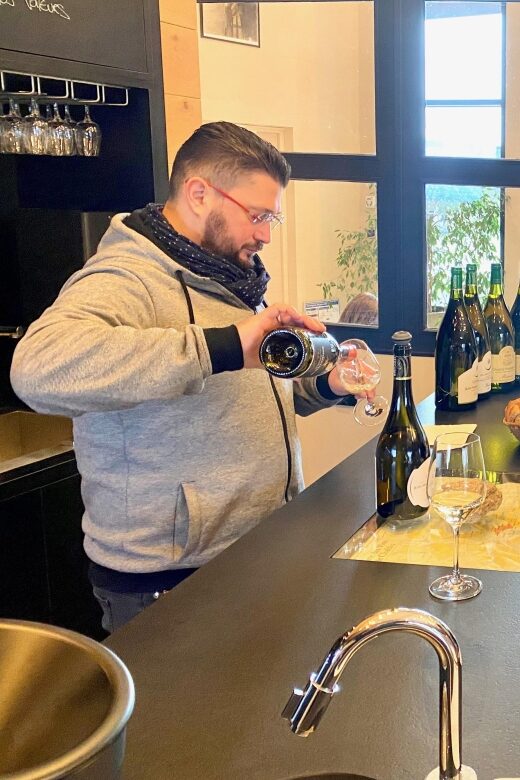 Private Burgundy 4 Domains 20 Chablis Wines Caves from Paris - Comfortable Transportation & Logistical Ease