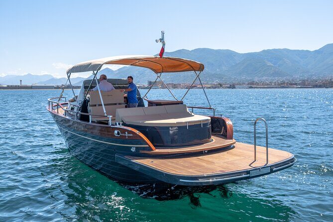 Private Capri Boat Tour Experience - Key Points
