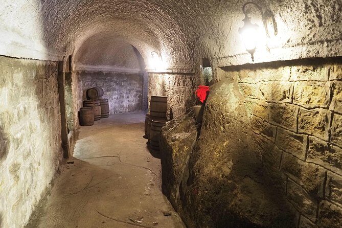 Private car and cable car ticket to the Ba Na hills and Golden Bridge - Key Points