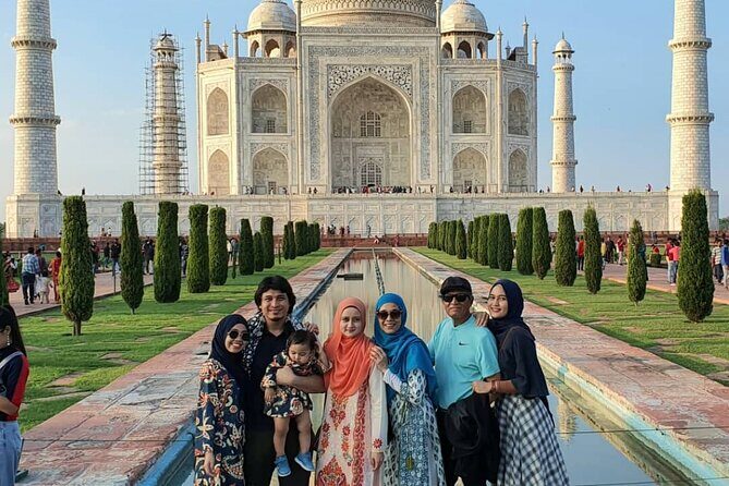 Private Car and Driver for Taj Mahal Agra Tour - An In-Depth Look at the Tour Experience