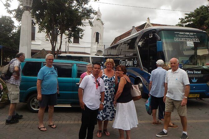 Private car and Driver in Yogyakarta - Exploring the Yogyakarta Private Car Service