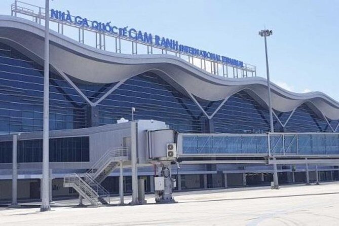 PRIVATE CAR: CAM RANH AIRPORT  NHA TRANG CITY (one way) - Key Points