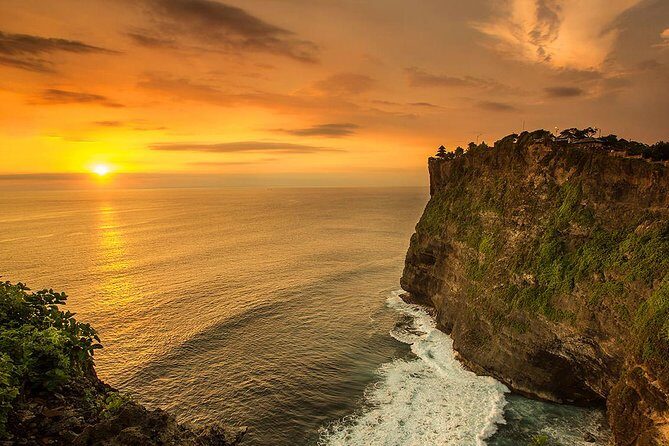 Private Car Charter - Explore Best of Bali - Tegenungan Waterfall