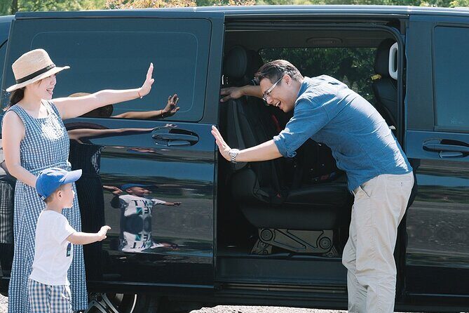 Private Car Charter in Yangmingshan Park(Pro Experienced Driver) - Key Points