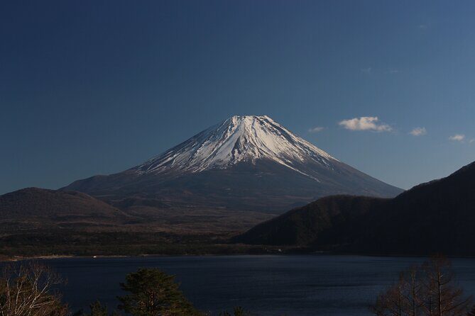 Private car, customizable tour of Mt. Fuji with Cameraman - An Unforgettable Day with a Personal Touch