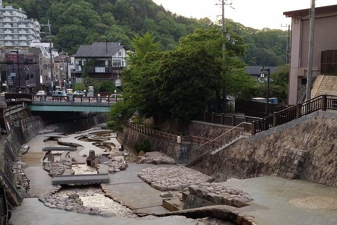 Private Car Day Trip to the Kobe Mountains, Gardens and Hot Springs from Osaka - FAQs