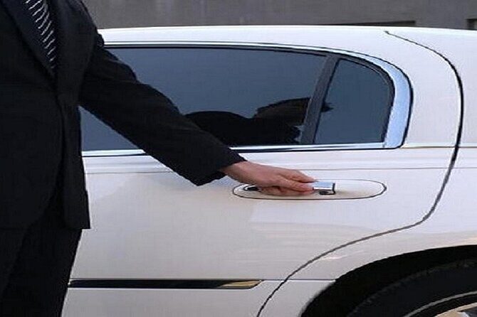 Private Car from Hoi An to Da Nang City/Airport/Train station - The Experience: From Hoi An to Da Nang in Comfort