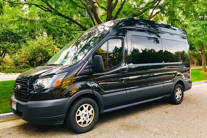 Private Car Service from Aspen or Snowmass to Denver Int'l Airport (DEN) - Who It’s Best For
