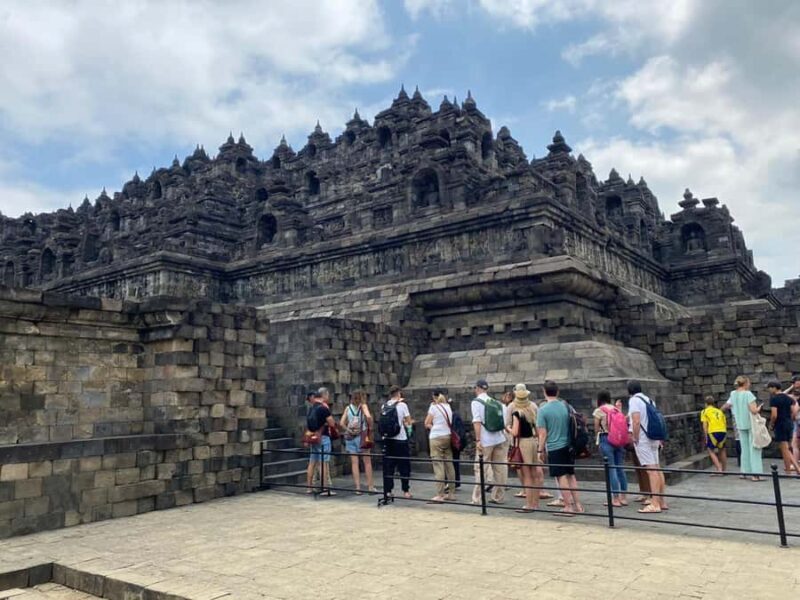 Private car Sunrise Setumbu Hill Borobudur & Prambanan - Key Points