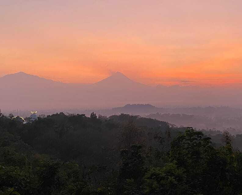 Private car Sunrise Setumbu Hill Borobudur & Prambanan - In The Sum Up