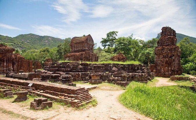 Private Car to My Son Sanctuary and back from Da Nang - Transportation and Service Quality