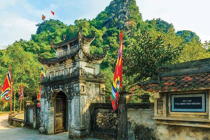 Private Car Transfer from Hanoi to visit Trang An - The Practical Details