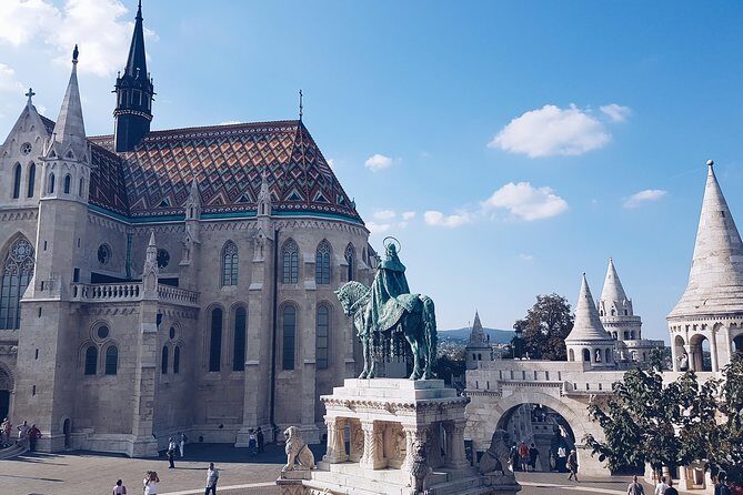 Private Car Transfer from Prague to Budapest with 2 Hour Stop - An In-Depth Look at the Transfer Experience