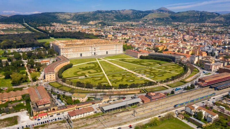 Private Caserta Royal Palace and Gardens Tour inc. Shuttle - Discovering the Gardens of Caserta