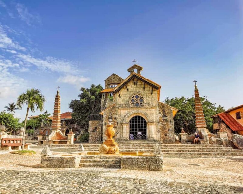 Private: Catalina Island Snorkel & Altos de Chavón Tour - Key Points