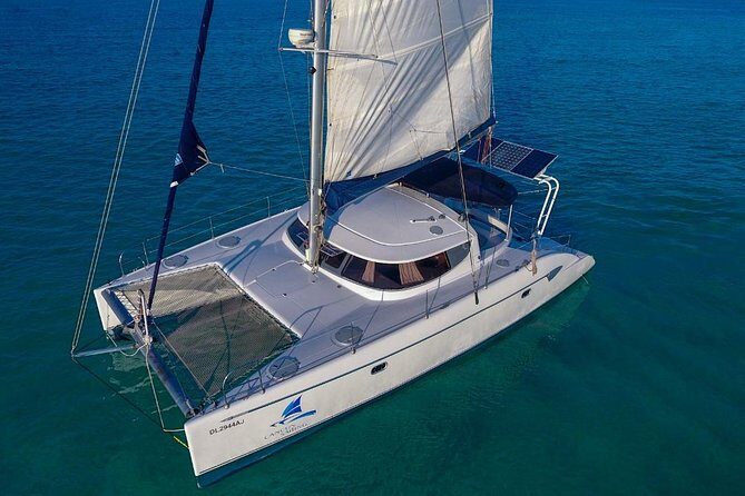 Private Catamaran from Cancun to Isla Mujeres | For up to 30 pepl - Key Points