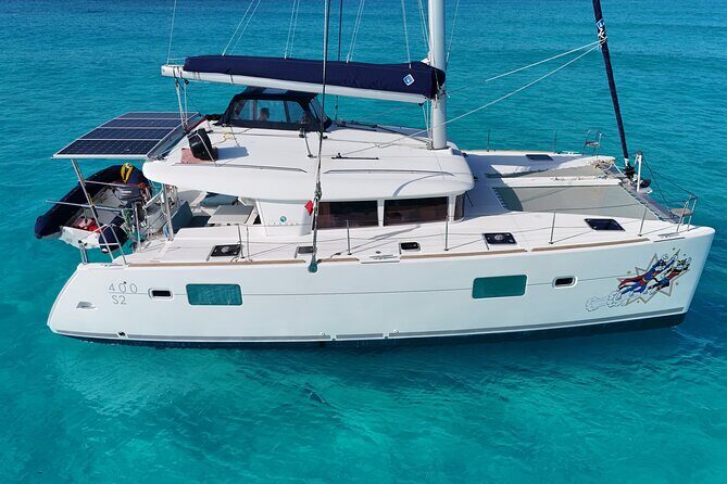 Private Catamaran Tour to Isla Mujeres - An In-Depth Look at the Private Catamaran Experience