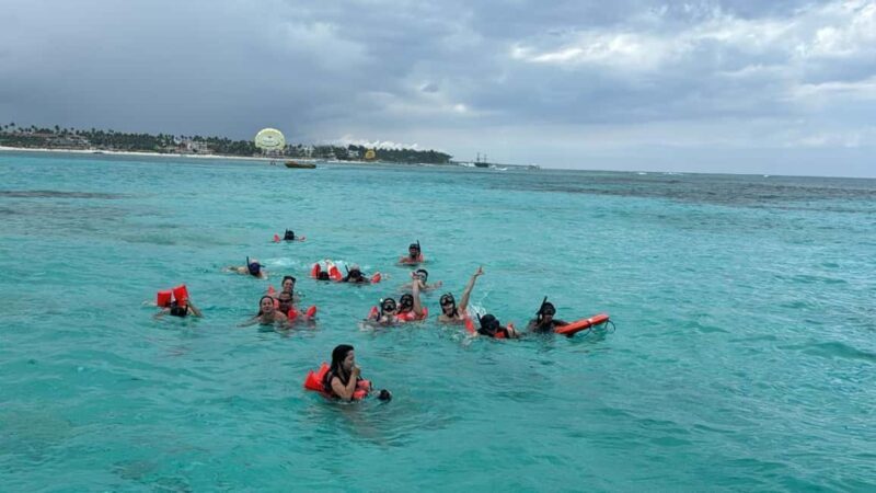 Private Catamaran with Open Bar and Dominican Meal - Who Should Consider This Tour?