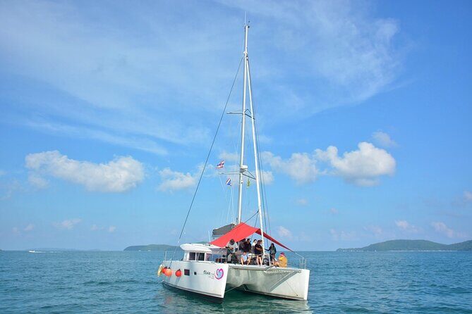 Private Catamaran Yacht to Maiton and Coral with sunset cruise - FAQs