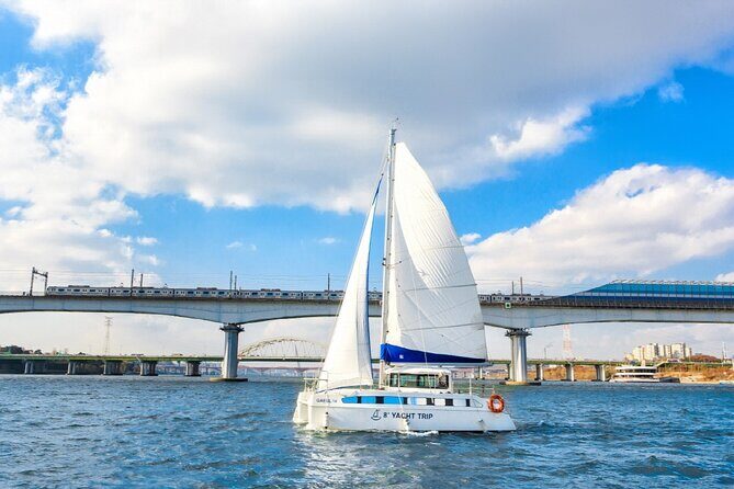 Private Catamaran Yacht Tour in Han River - A Glimpse at the Private Catamaran Yacht Tour on Han River