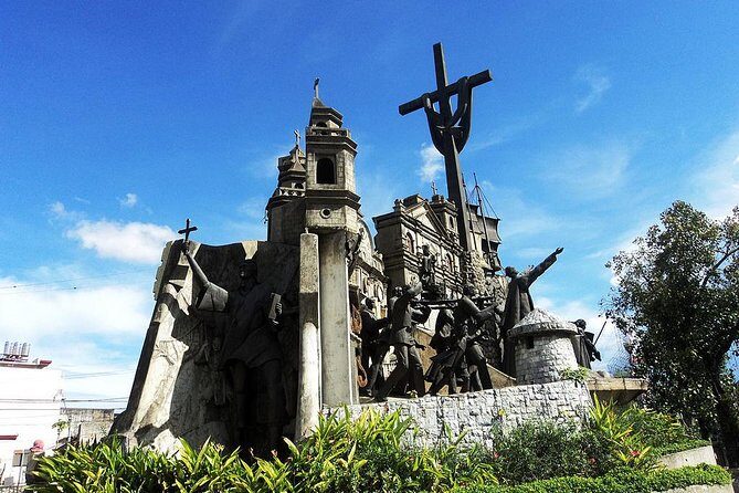 Private Cebu & Lapu-Lapu City Tour with Uphill Spots & Lunch at House of Lechon - Discovering Cebu & Lapu-Lapu City: The Complete Experience