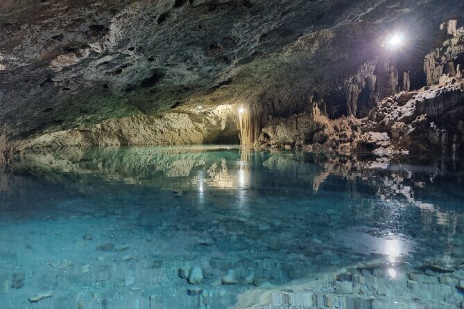 Private Cenote Hopping Tour Adventure with a Local Vibe - Exploring the Itinerary: What to Expect