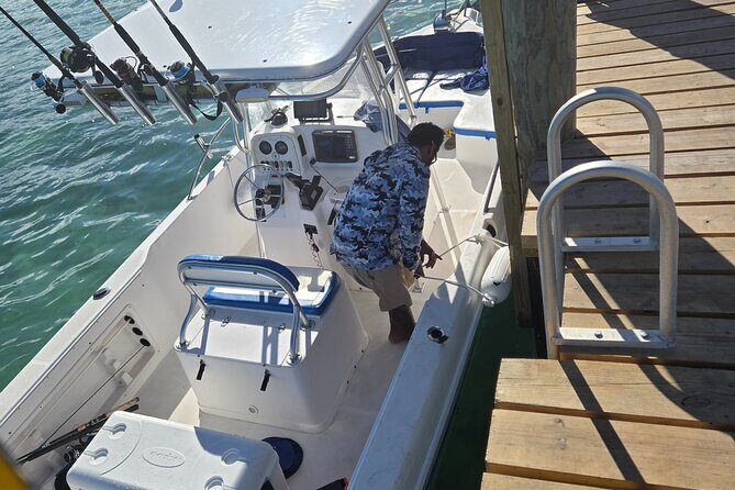 Private Center Console Boat for Sailing Bahamas Clear Waters - FAQs