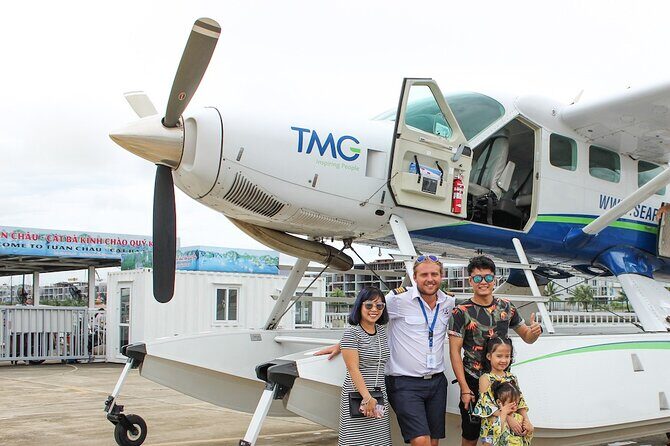 Private Charter Flight to Sightseeing Halong Bay by Seaplane - Key Points