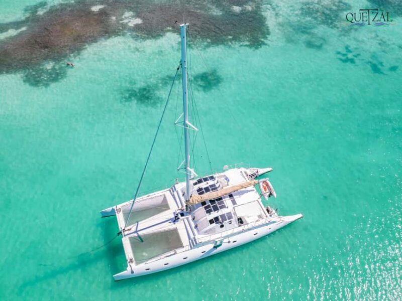 Private charter on a luxury catamaran - Setting Sail in the Caribbean: An Overview
