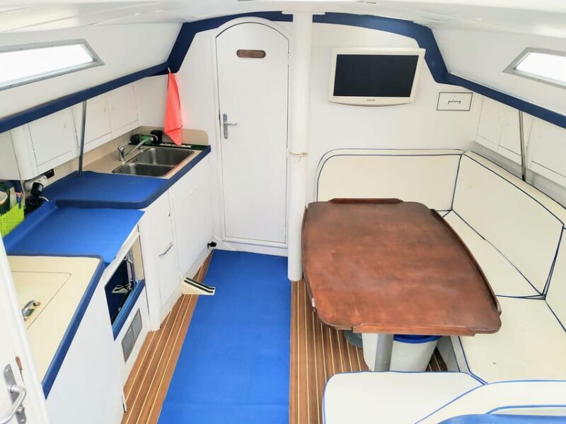Private charter on sailboat - coastal trip with snorkeling in the bay - A Closer Look at the Experience
