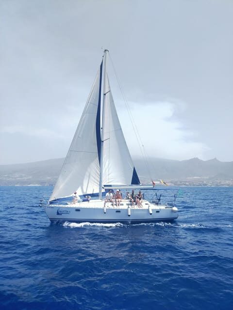 Private charter on sailboat - coastal trip with snorkeling in the bay - How the Itinerary Unfolds