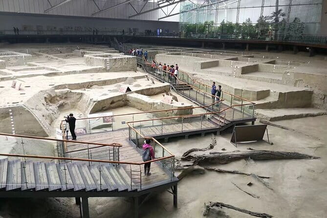 Private Chengdu Day Tour with Giant Pandas and Jinsha Site Museum - Who Will Love This Tour?