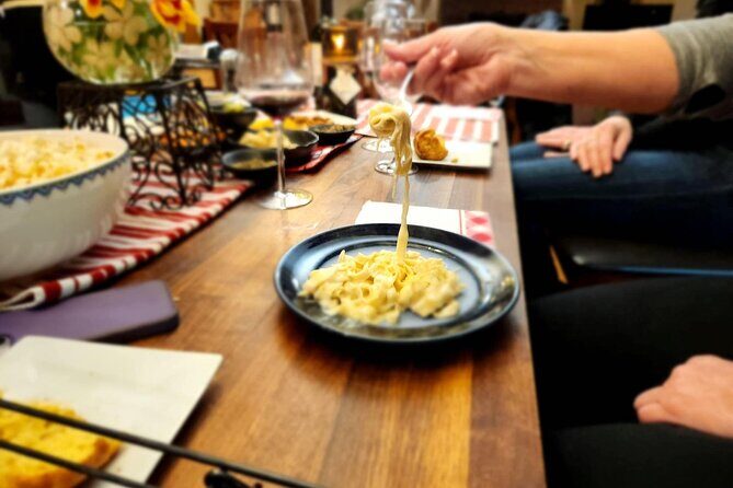 Private Chicago-style deep dish pizza or pasta making class - Practical Details and What to Expect