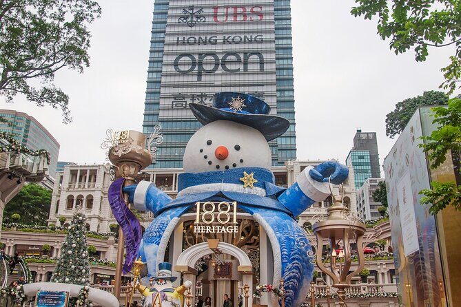Private Christmas Walking Tour Hong Kong and Egg Waffle Treat - An In-Depth Review of the Hong Kong Christmas Walk