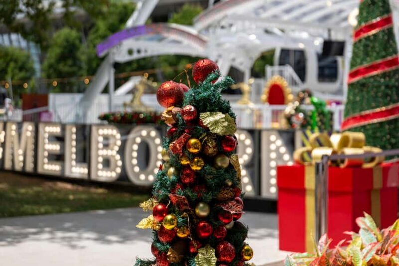 Private Christmas Walking Tour in Melbourne City Lights - Deep Dive into the Experience