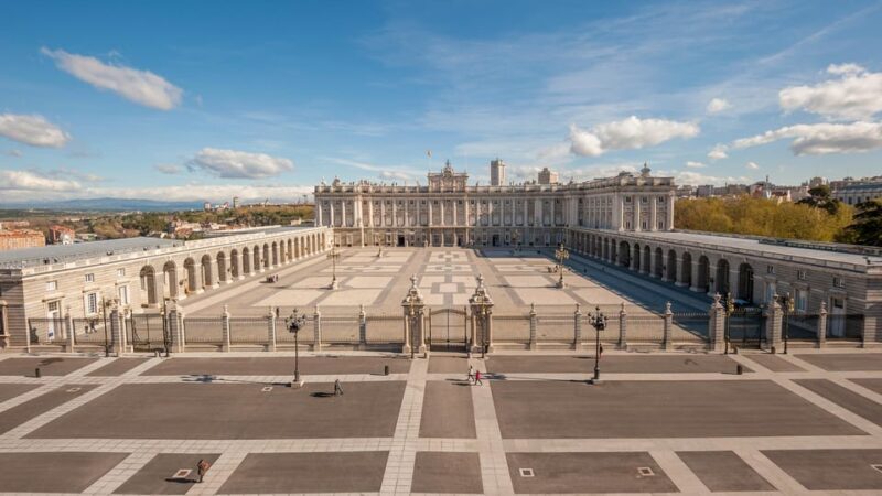 Private City Tour around Madrid - Key Points