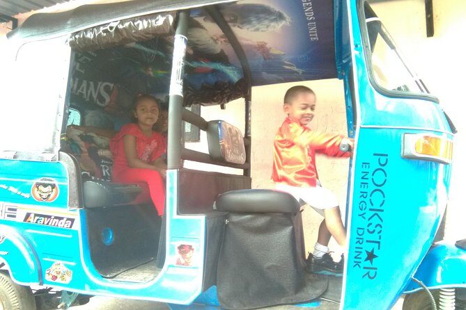 Private City tour in Colombo By tuk tuks or Cars - Discovering Colombo: A Practical Review of the Private City Tour