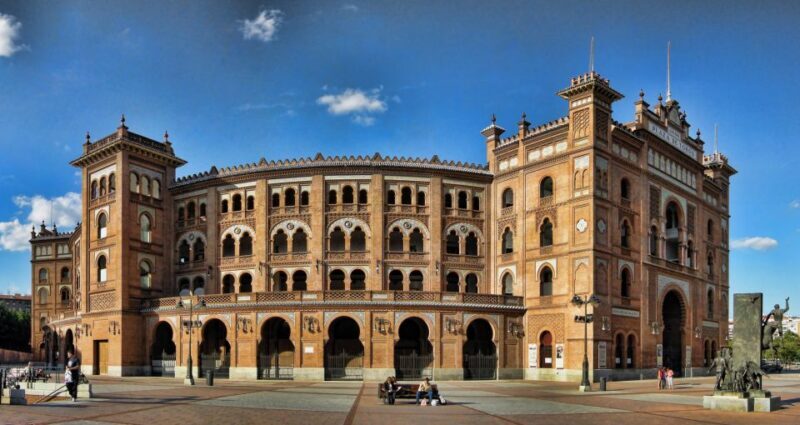 Private City Tour Madrid with Driver and Guide - Key Points