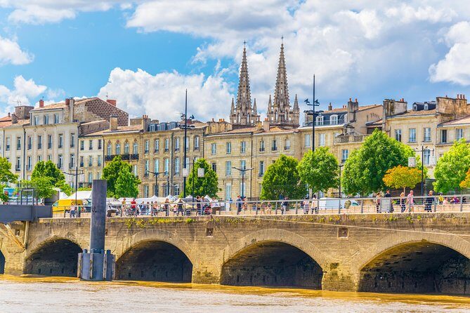 Private City Tour of Bordeaux in a Citroën 2CV - 1h30 - FAQ