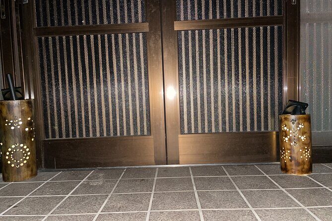 Private Class Build your Taiki Bamboo Lantern in Taiki - Analyzing Price and Value