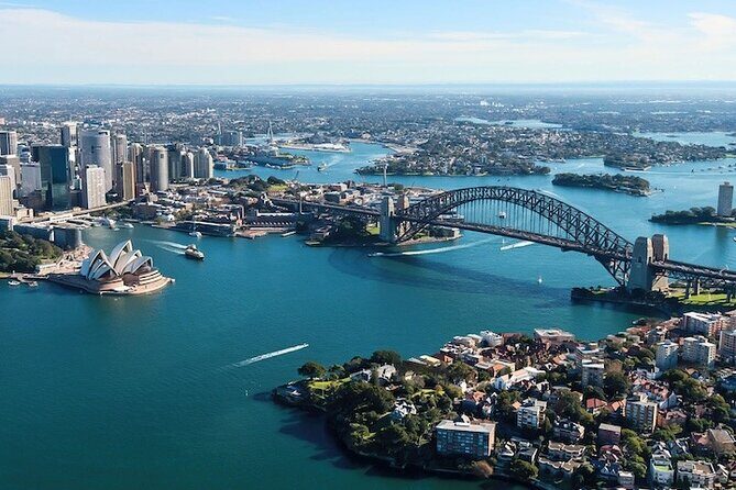 Private Classic Wooden Speedboat Sydney Harbour Cruise - Introduction: A Private Waterway Celebration