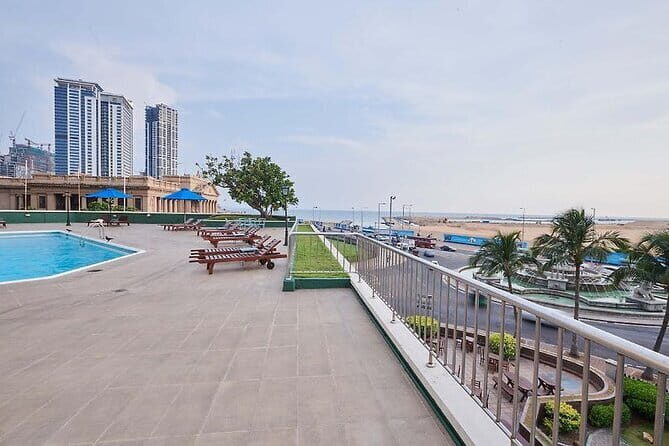 Private Colombo City Tour With High Tea In Galadari Hotel - An In-Depth Look at the Colombo Experience