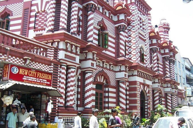 Private Colombo Sightseeing Tour, Beach and Kelaniya Temple - Is This Tour Right for You?