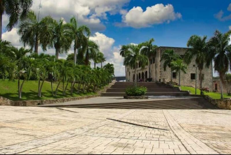 Private Colonial Zone Heritage Walk Guided by a Local Artist - Final Thoughts: Is It Worth It?