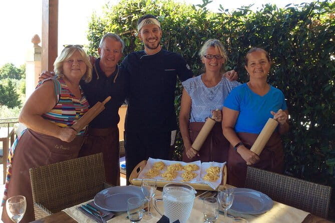 Private Cooking Class in a Florentine Villa with Transfer - Who Will Enjoy This Tour?