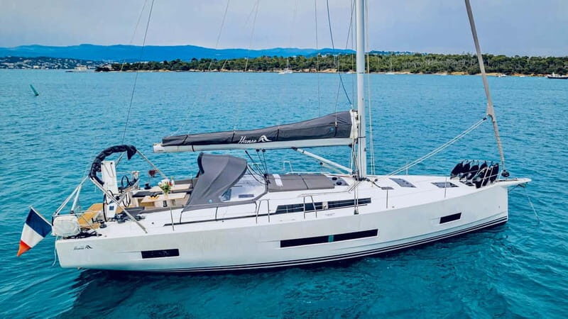 Private cruise departing from the old port of Cannes around the Lérins Islands - The Itinerary Breakdown