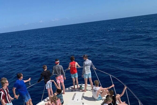 Private Cruise on a Hatteras 52 - Who Should Book This Tour?